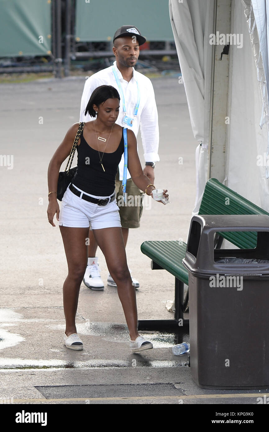 Tim Witherspoon And Kelly Rowland Engagement