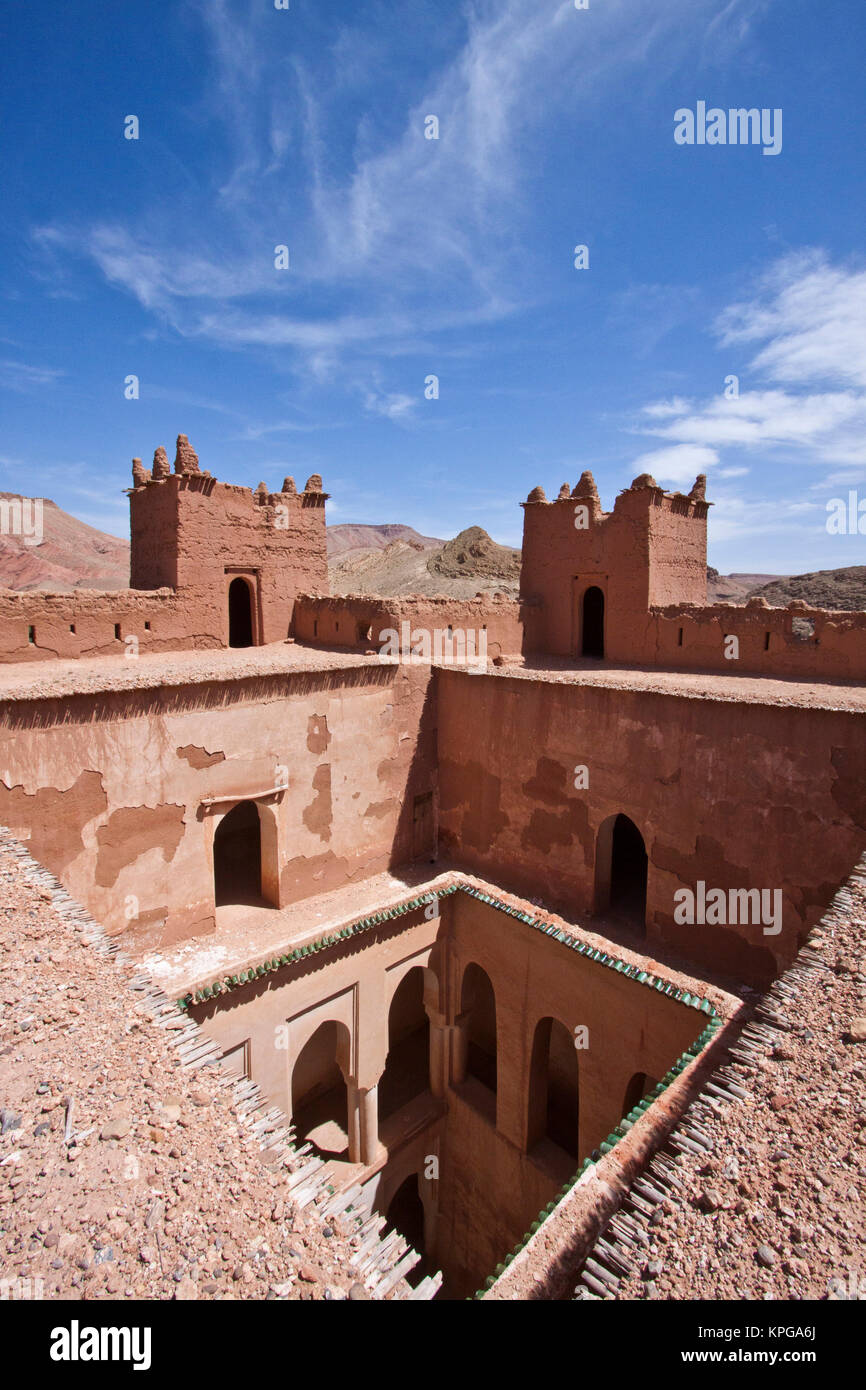 Road of kasbahs hi-res stock photography and images - Alamy