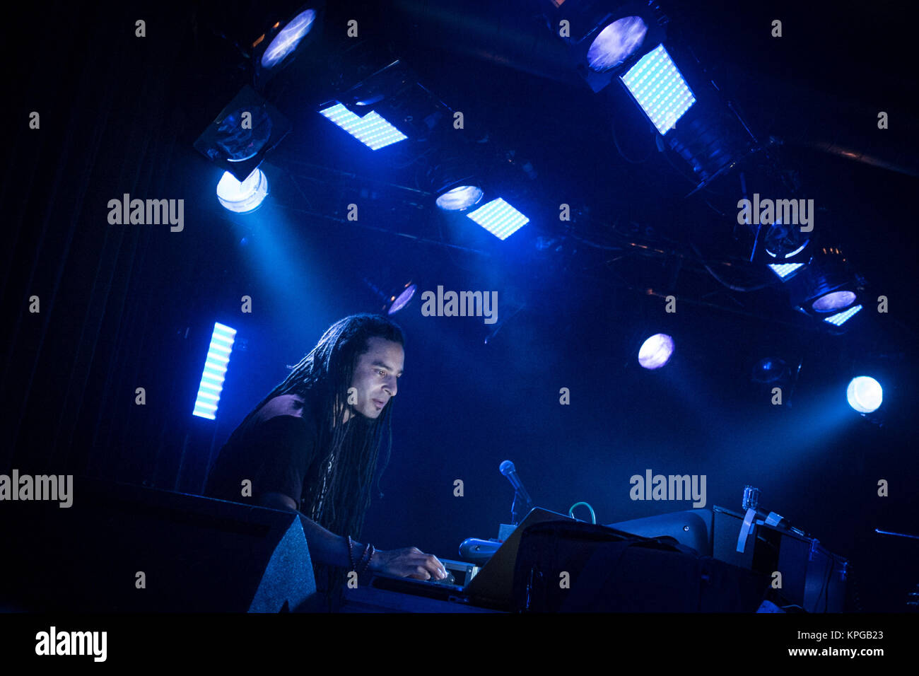 Dubstep hi-res stock photography and images - Alamy