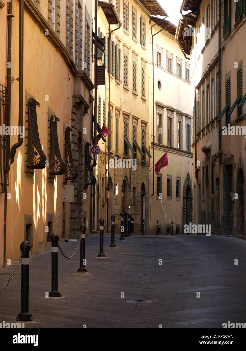Picturesque street in antique center Arezzo, Tuscany Stock Photo - Alamy