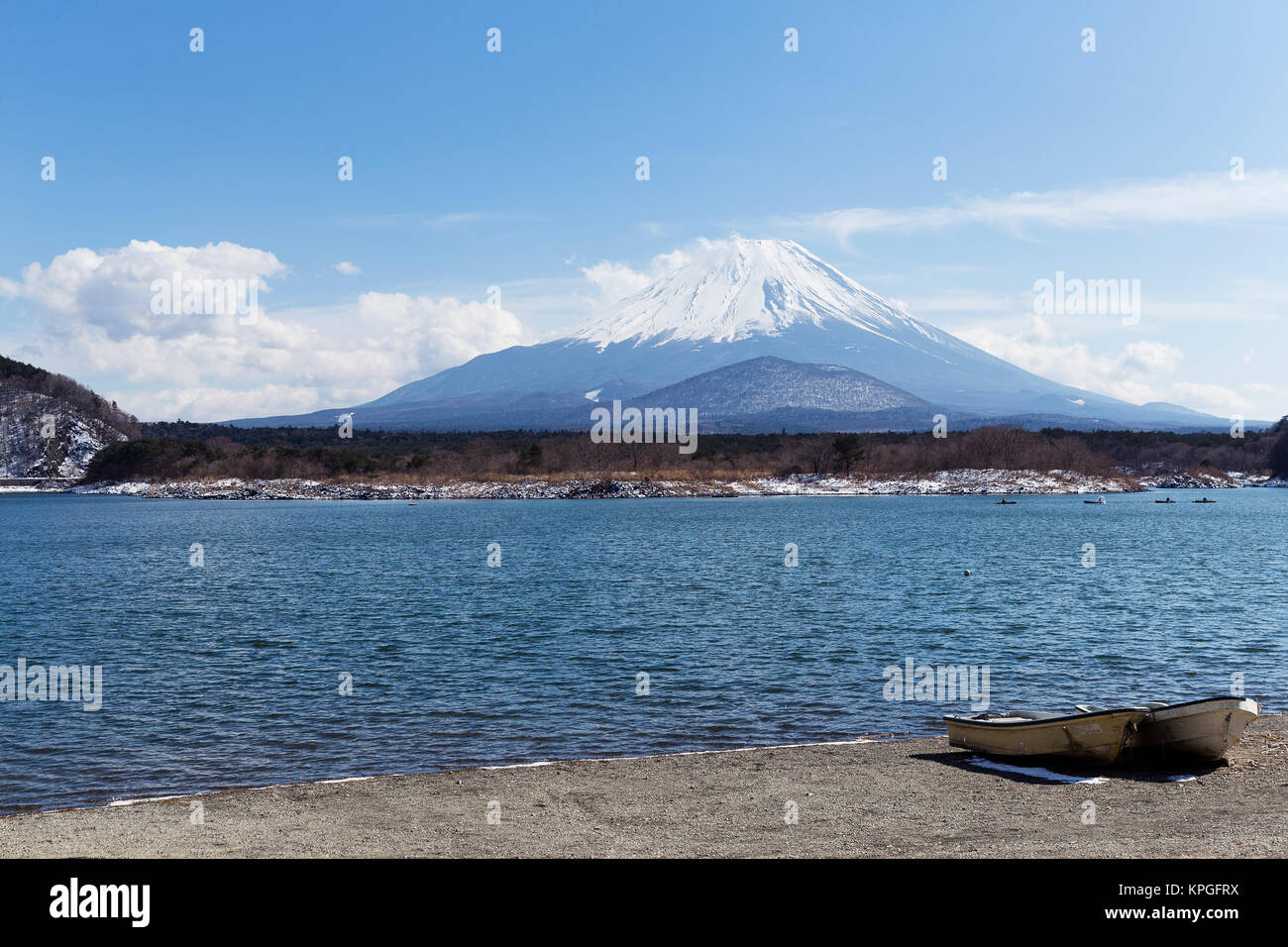 Lake shoji japan view hi-res stock photography and images - Alamy
