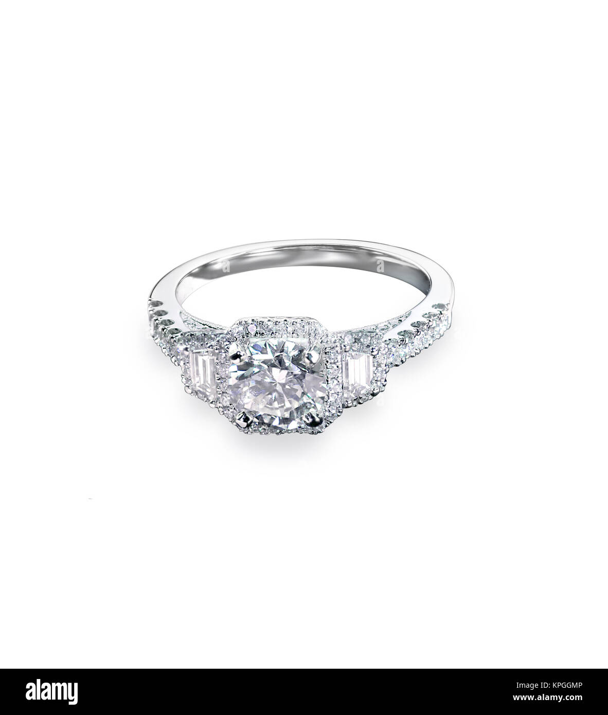 Halo wedding ring hi-res stock photography and images - Alamy