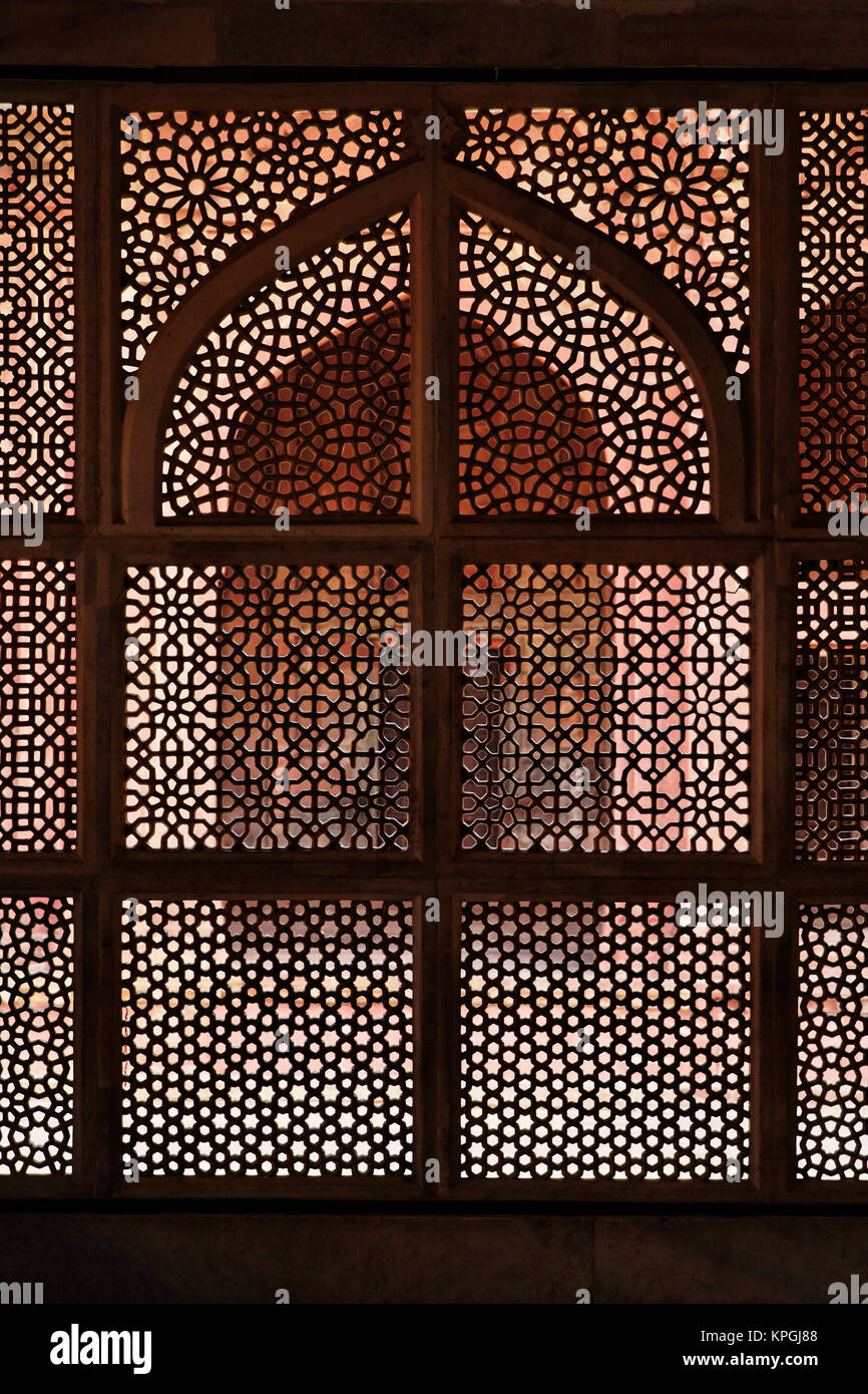Intricate window details, Dargah Mosque, Fatehpur Sikri, in the state ...