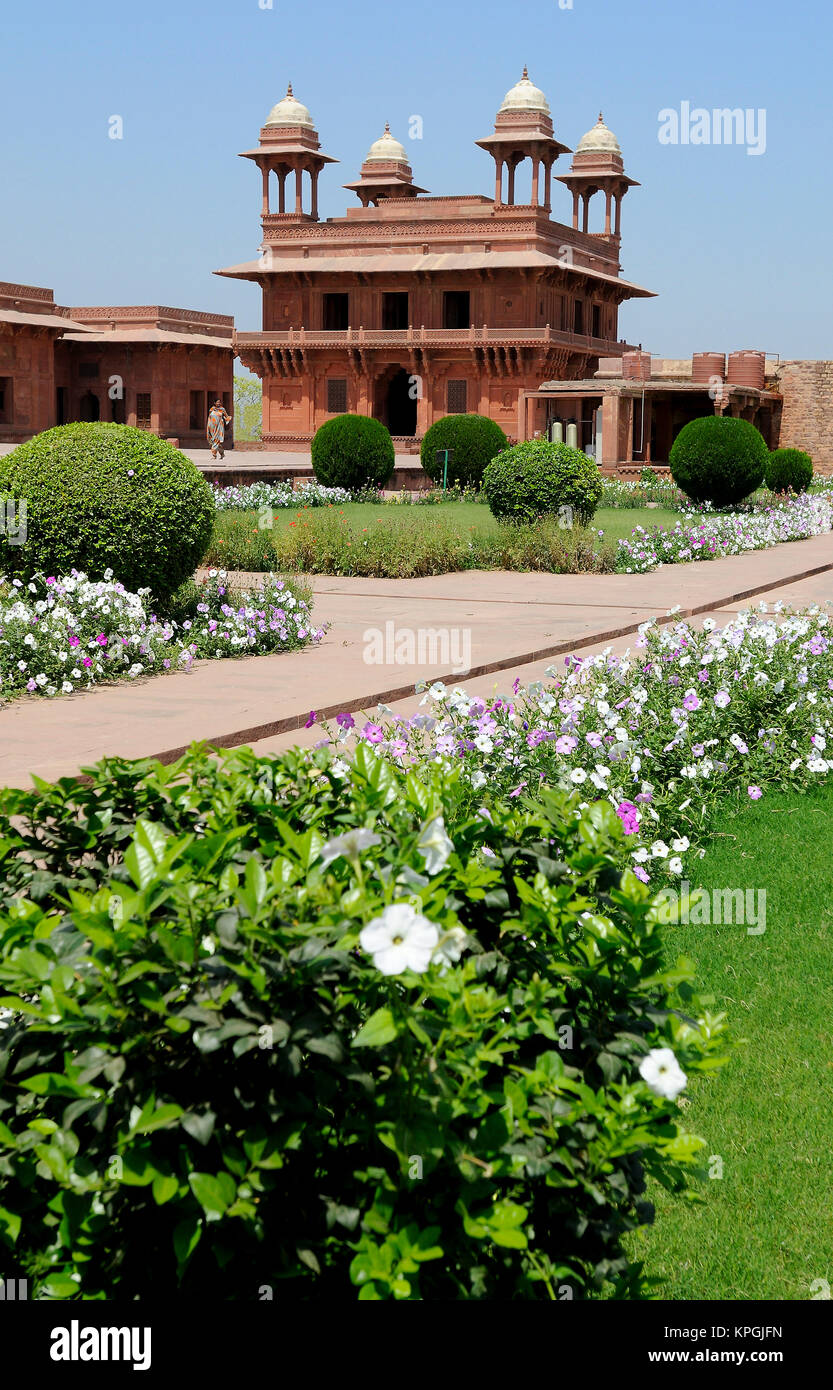 Asia, India, Uttar Pradesh, Fatehpur Sikri. The gardens with the Diwan ...