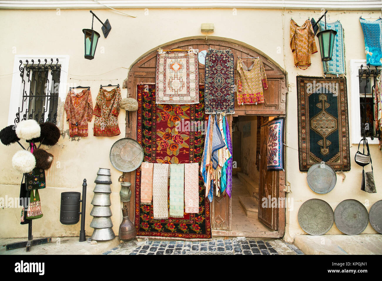 Baku bazaar market azerbaijan hi-res stock photography and images - Alamy