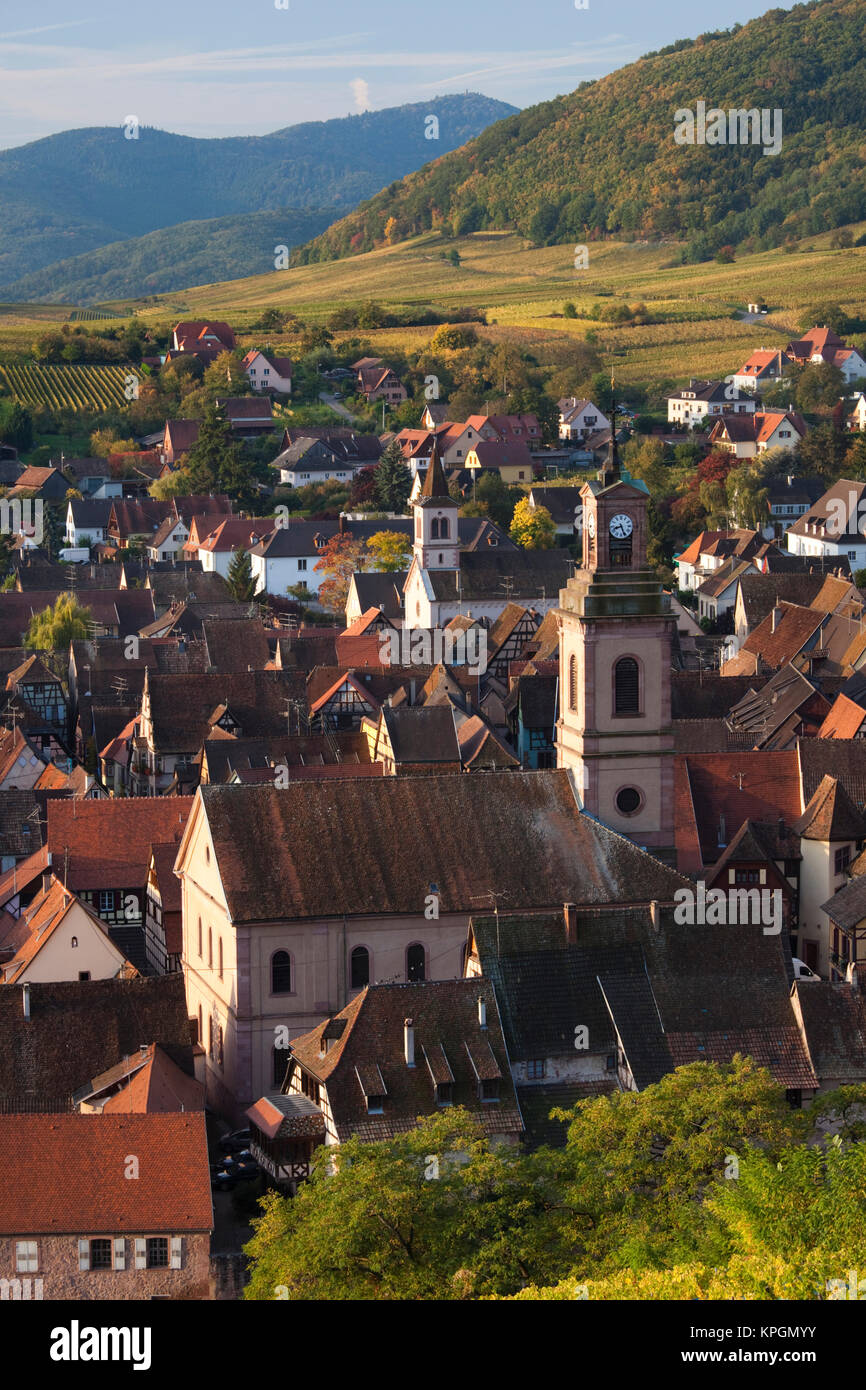 France, Haut-Rhin, Alsace Region, Alsatian Wine Route, Riquewihr, town ...