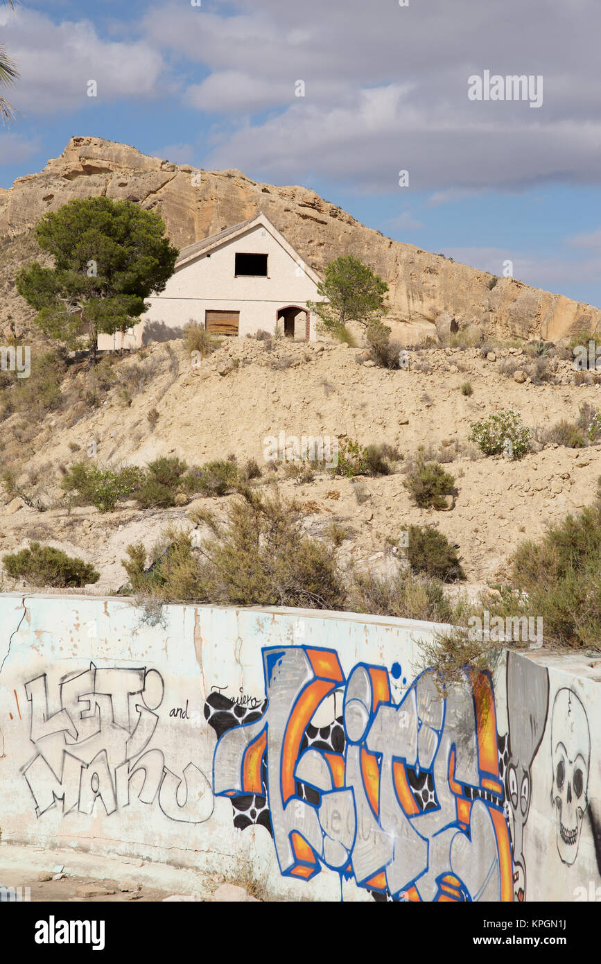 Empty run-down villa in the countryside Stock Photo - Alamy