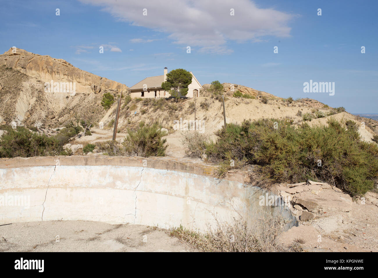 Empty run down villa hi-res stock photography and images - Alamy