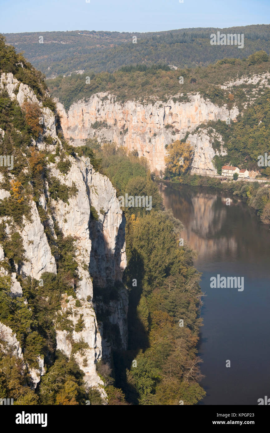 France, Midi-Pyrenees Region, Lot Department, St-Cirq-Lapopie, elevated ...