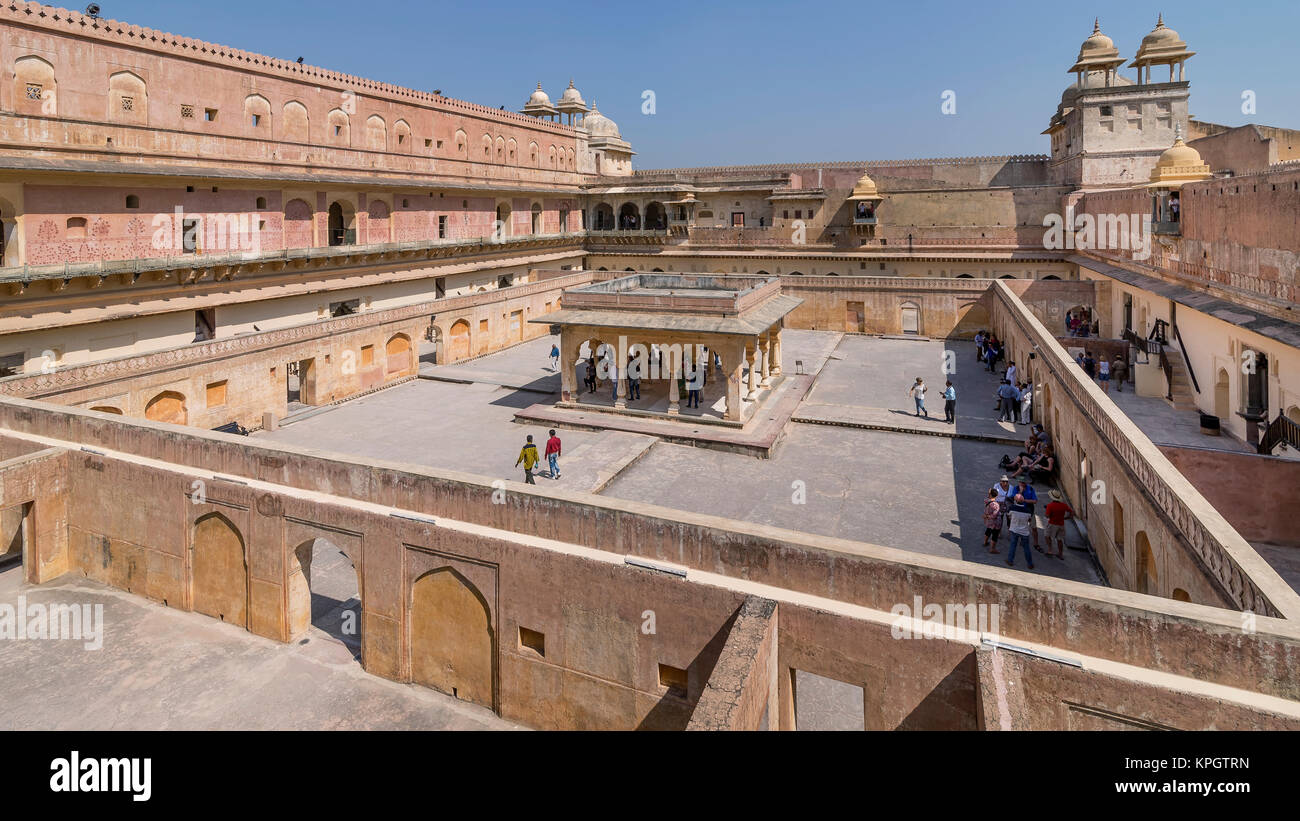 Amber amer fort palace castle courtyard hi-res stock photography and ...