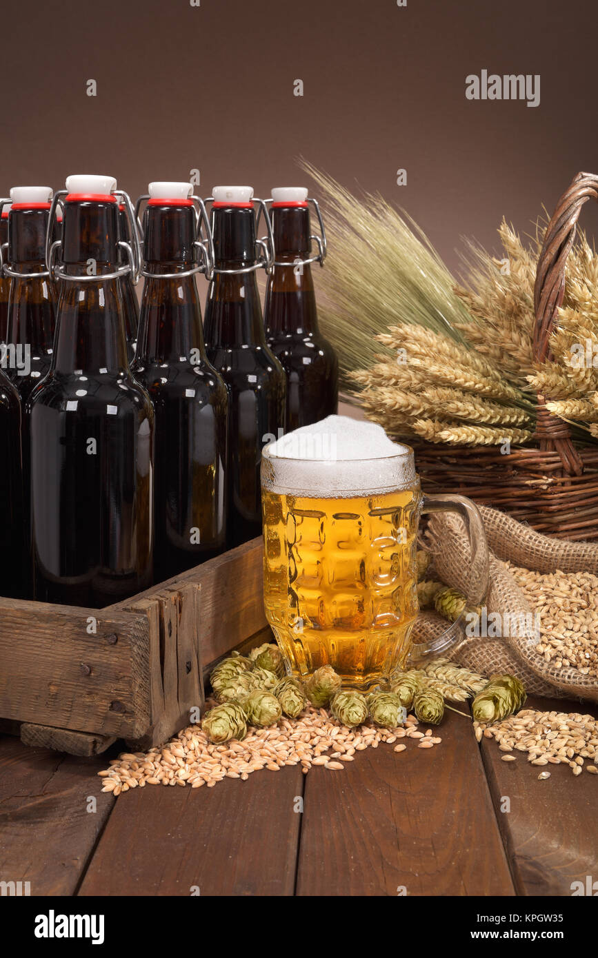 beer box with beer glass Stock Photo - Alamy