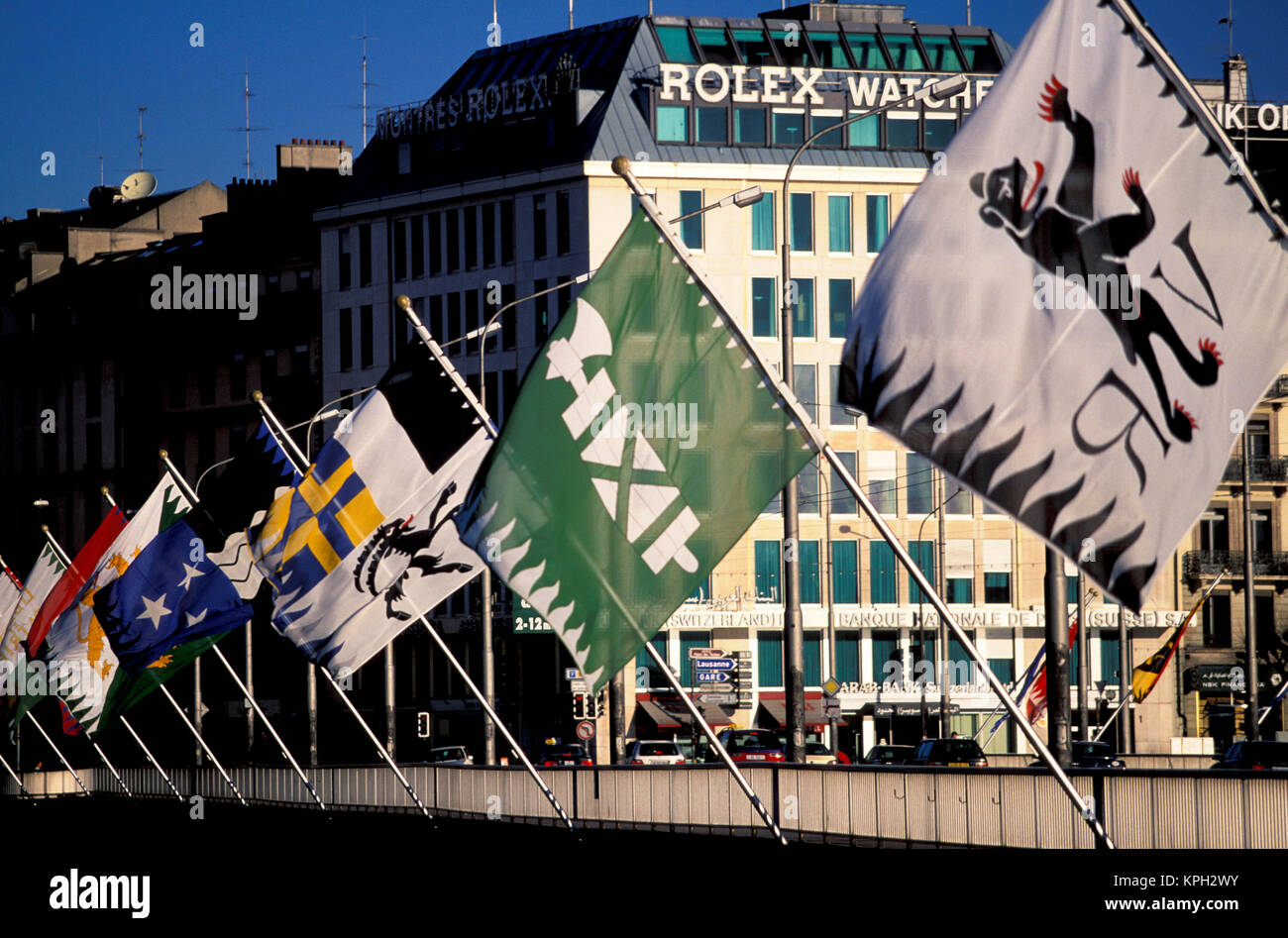 Switzerland, Geneva. Flags on Lac Leman waterfront Stock Photo - Alamy