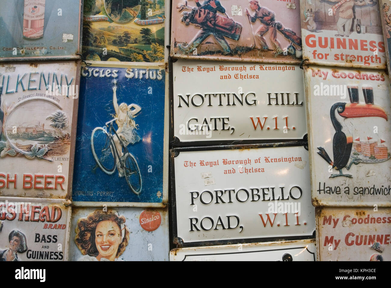 ENGLAND, London: Notting Hill, Portobello Road Market, Antique ...