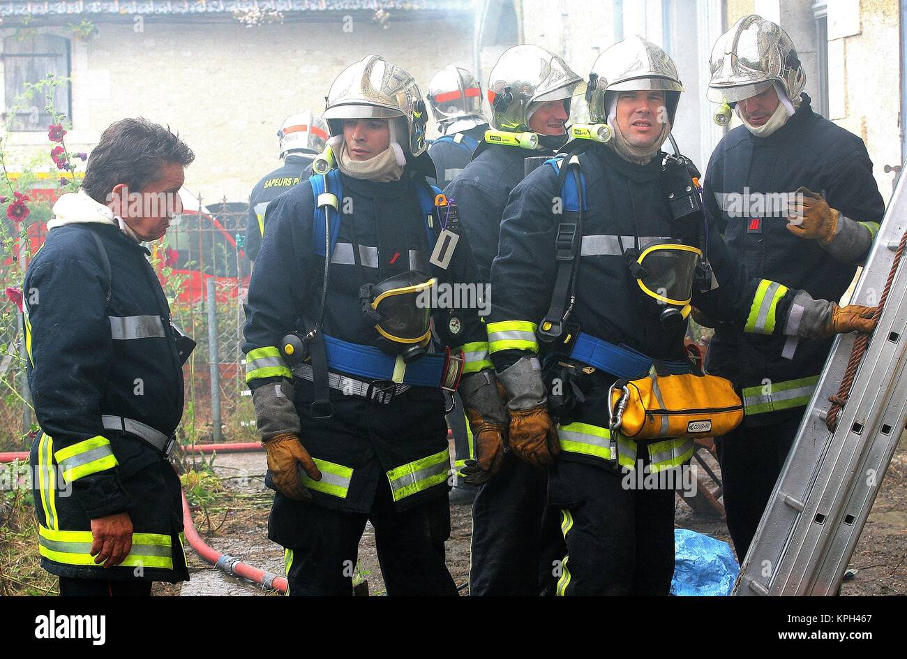 S.O.S. 18 (TV series Stock Photo - Alamy