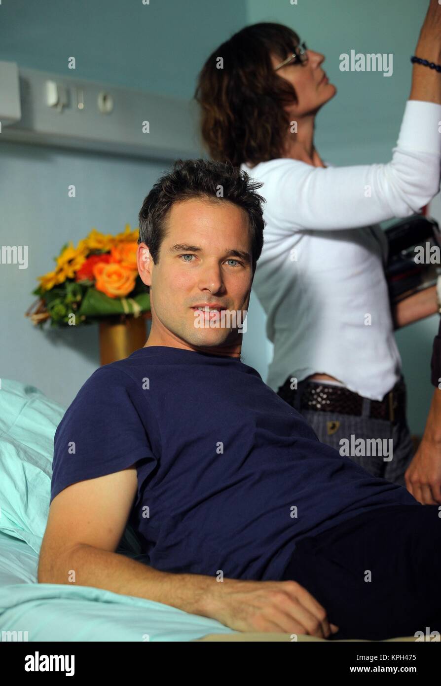 S.O.S. 18 (TV series Stock Photo - Alamy