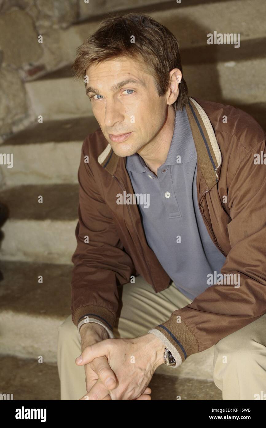 Eric le roux didier gustin shooting picture hi-res stock photography ...