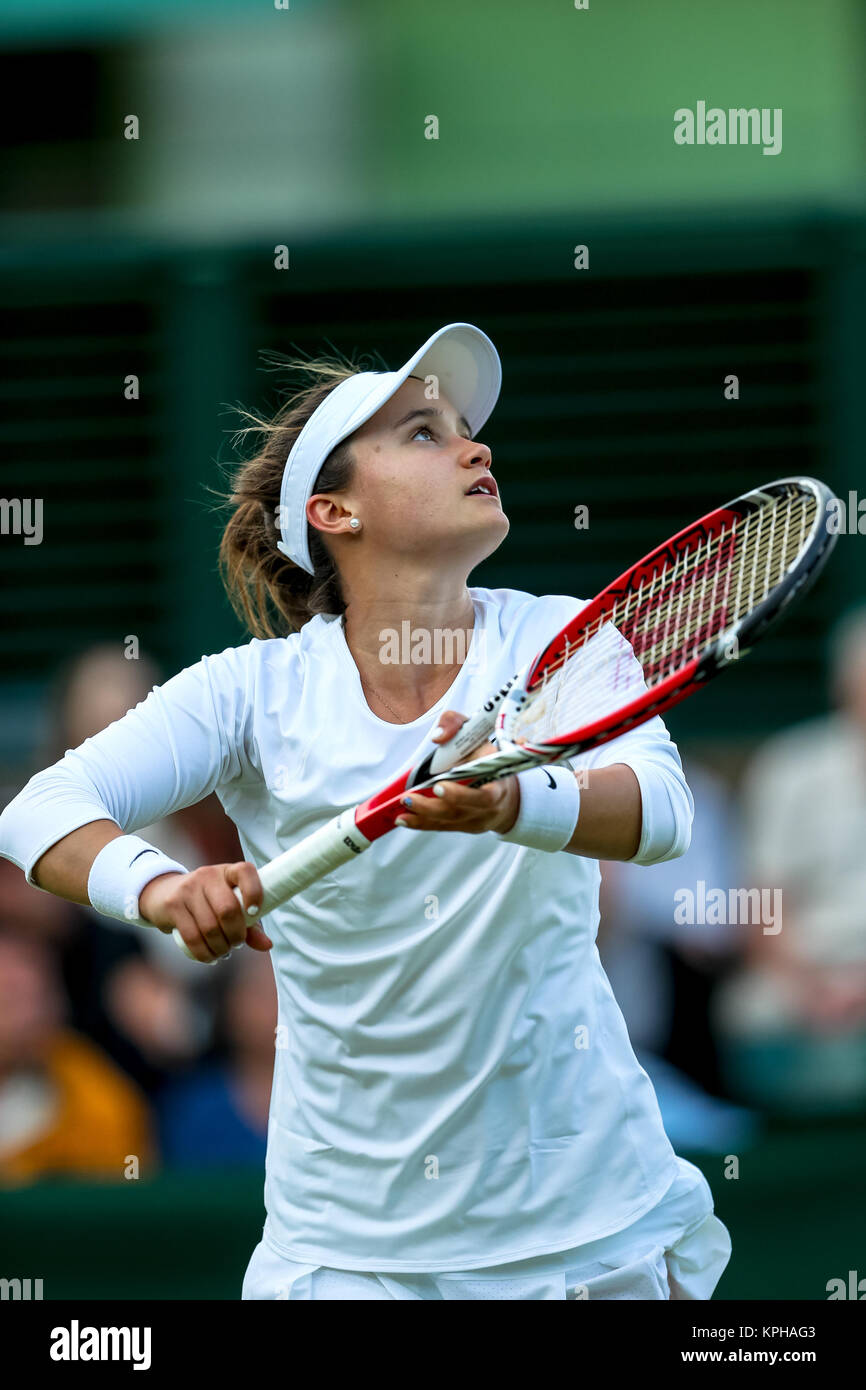 LONDON, ENGLAND - JUNE 25: Lauren Davis on day three of the Wimbledon ...