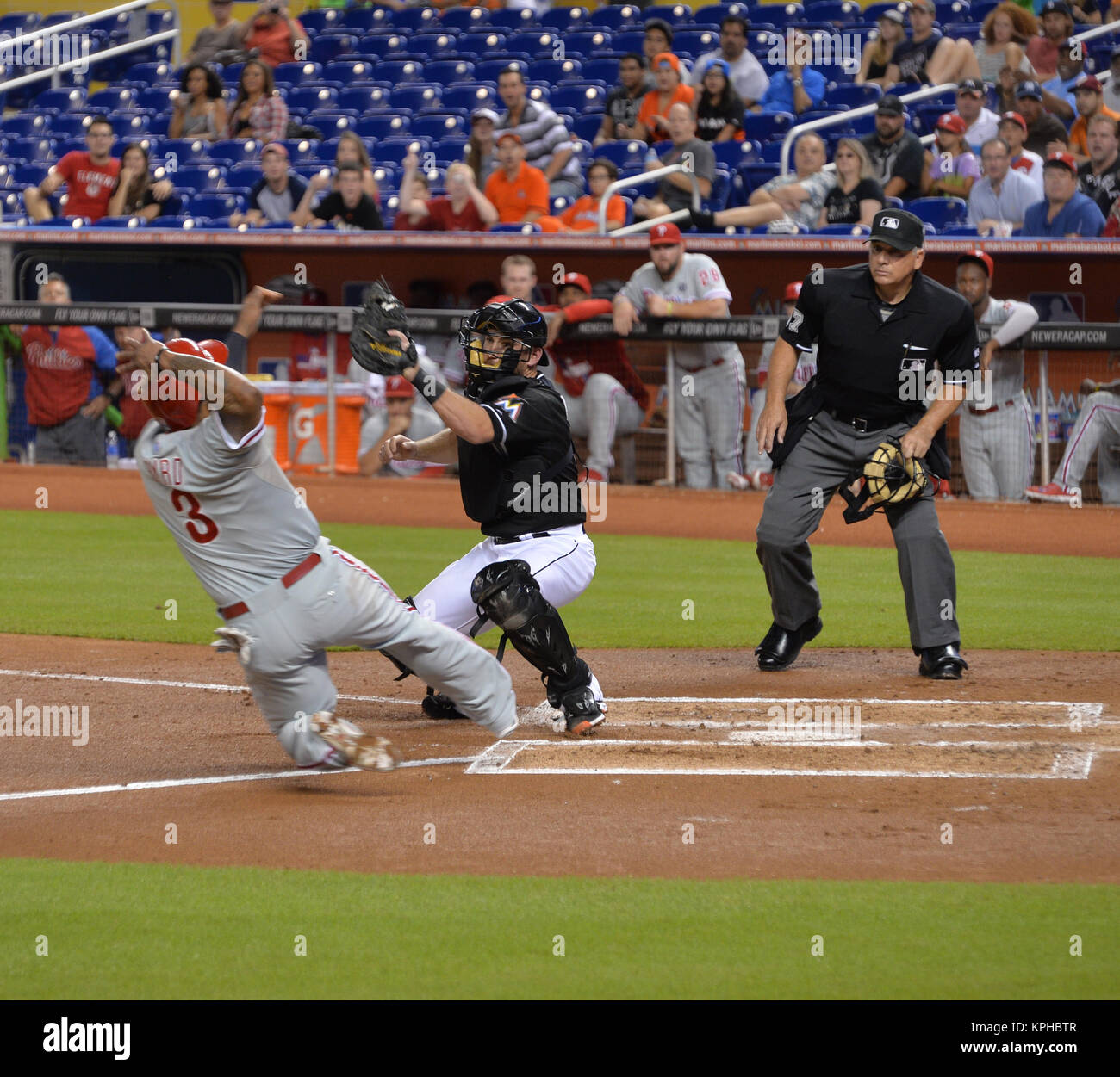 MIAMI, FL - SEPTEMBER 24: Jeff Mathis #6 of the Miami Marlins tags out ...