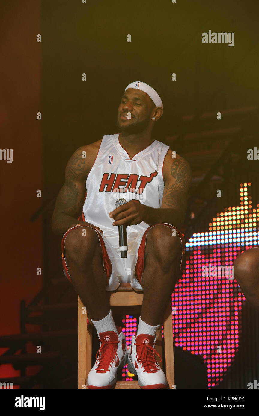 MIAMI, FL - JULY11: BREAKING NEWS: Lebron James leaves Miami and heads ...
