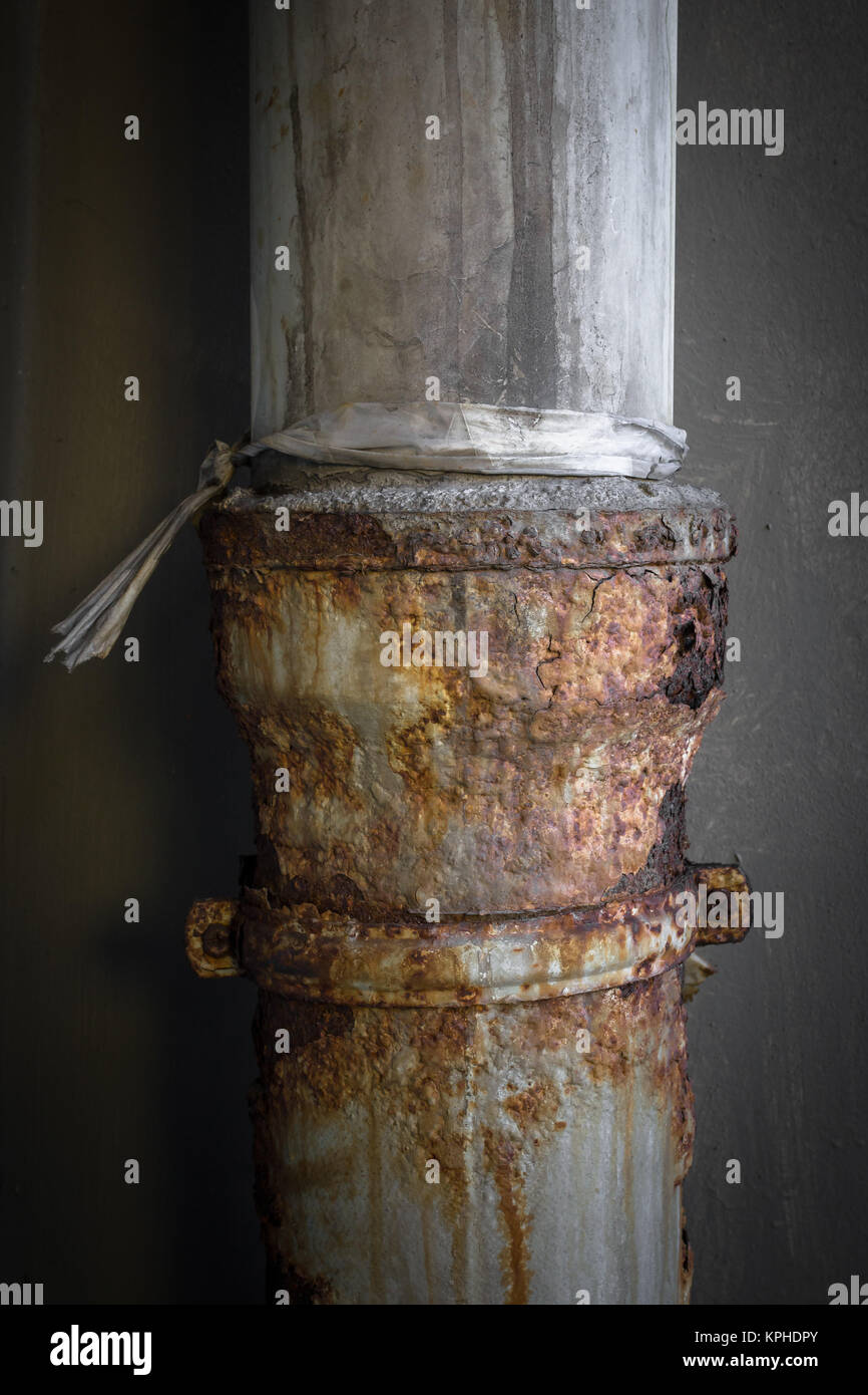 Old rusted drainpipe hi-res stock photography and images - Alamy