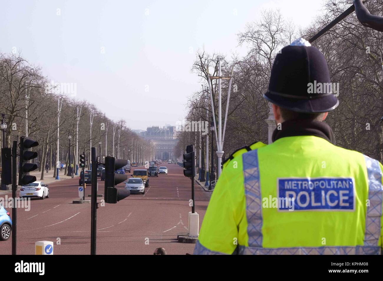 Police Officer on The Mall,London Stock Photo - Alamy