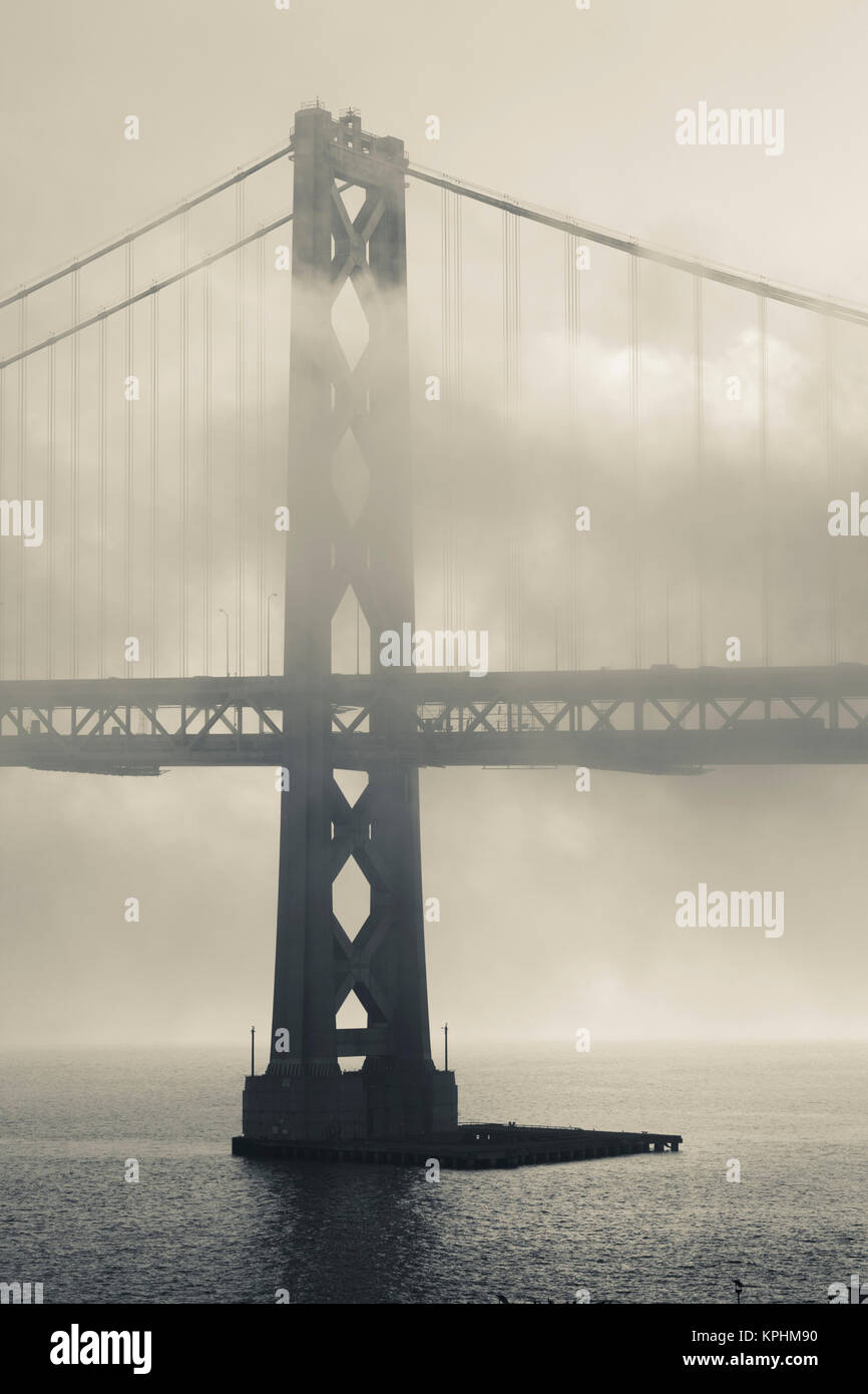 USA, California, San Francisco, Embarcadero, Bay Bridge in fog Stock ...