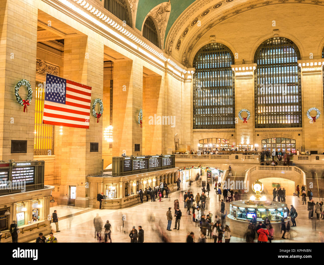 Main lobby of the terminal building hi-res stock photography and images ...