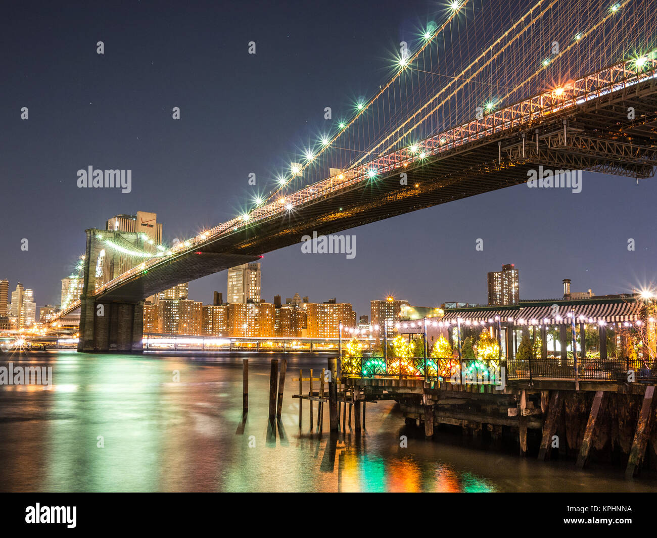 1977 new york city skyline hi-res stock photography and images - Alamy