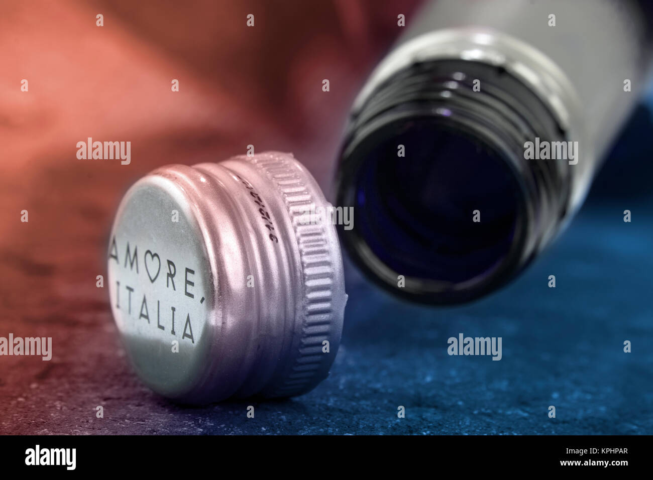 amore italia wine cap Stock Photo - Alamy