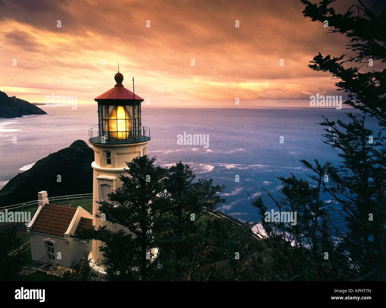 USA, Oregon, View of Heceta Head Lighthouse at sunset (Large format ...