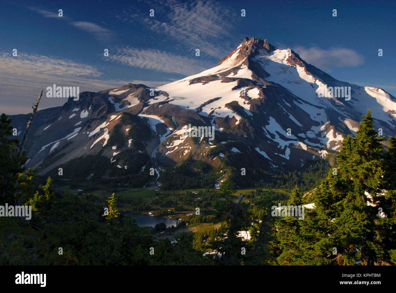 Mt. Jefferson at Sunrise, Mt. Jefferson Wilderness Stock Photo - Alamy Mt. Jefferson at Sunrise, Mt. Jefferson Wilderness Stock Photo - Alamy