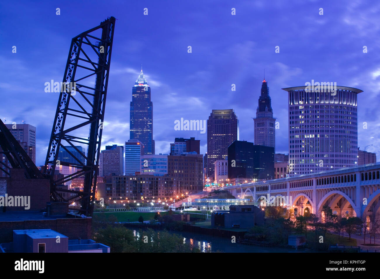 USA, Ohio, Cleveland: Downtown View with the Detroit Avenue Bridge from ...