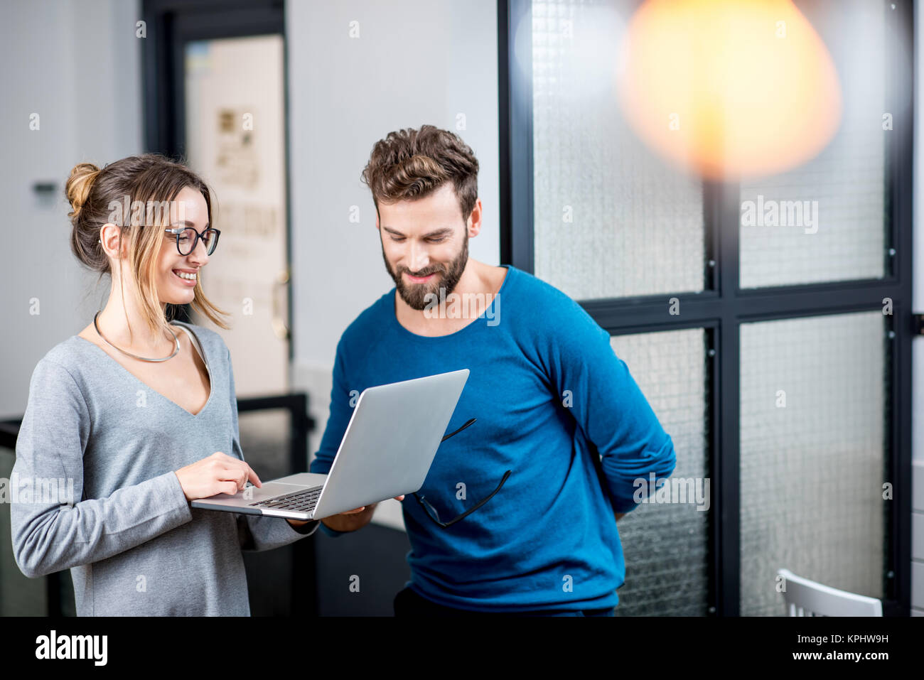 Coworkers man hi-res stock photography and images - Alamy
