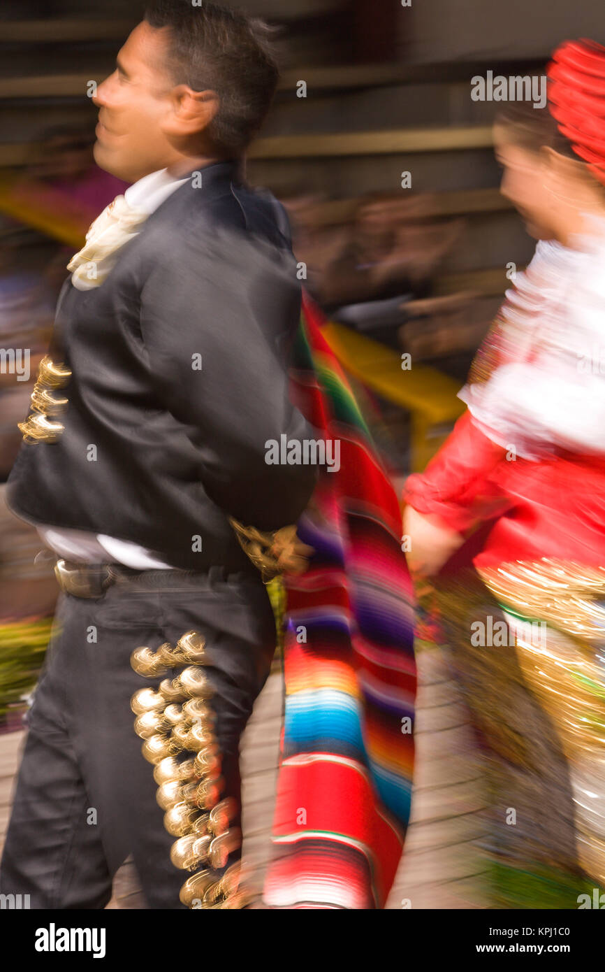 Aztec costume hi-res stock photography and images - Alamy
