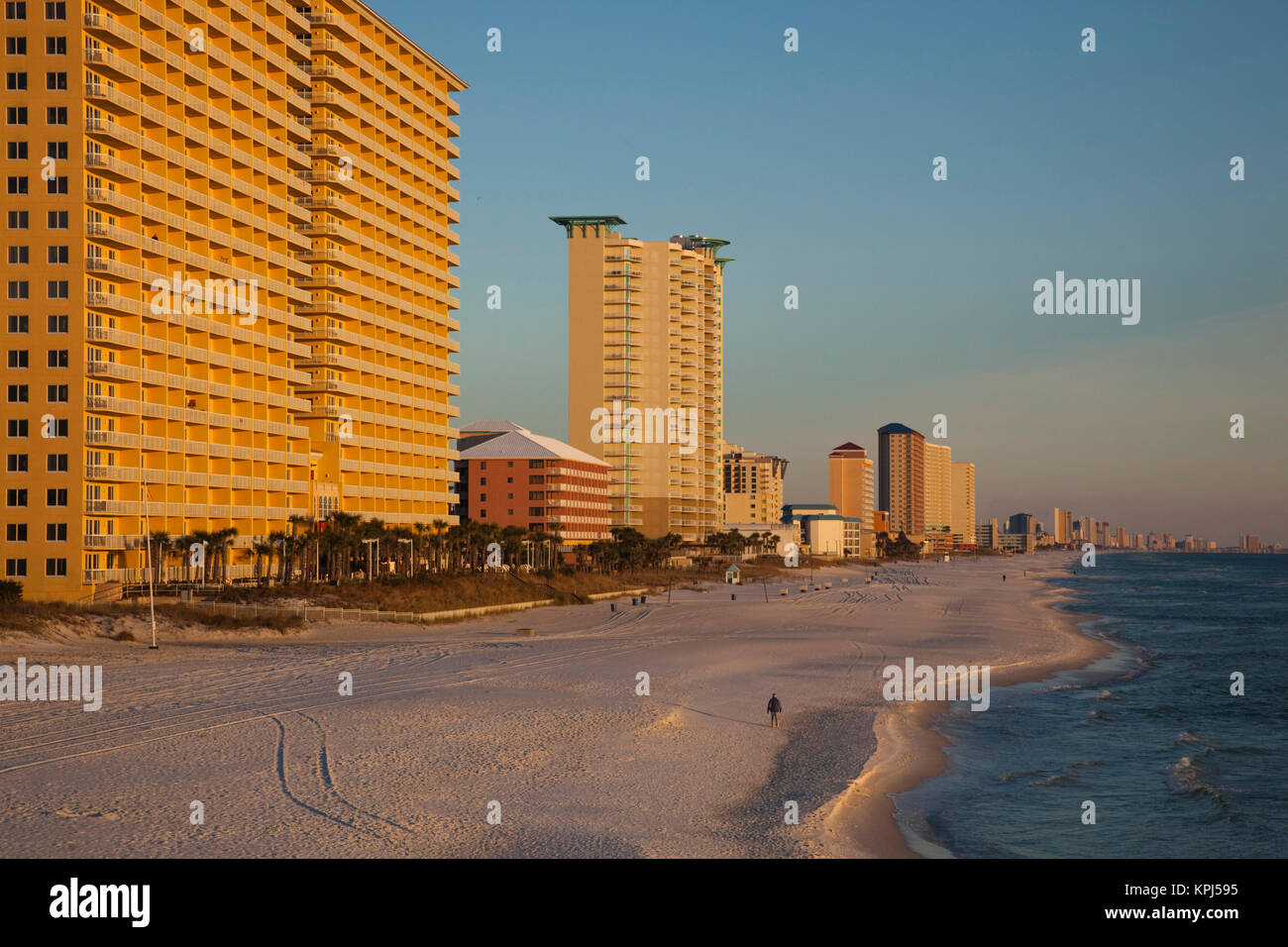 Dan Pier High Resolution Stock Photography and Images - Alamy