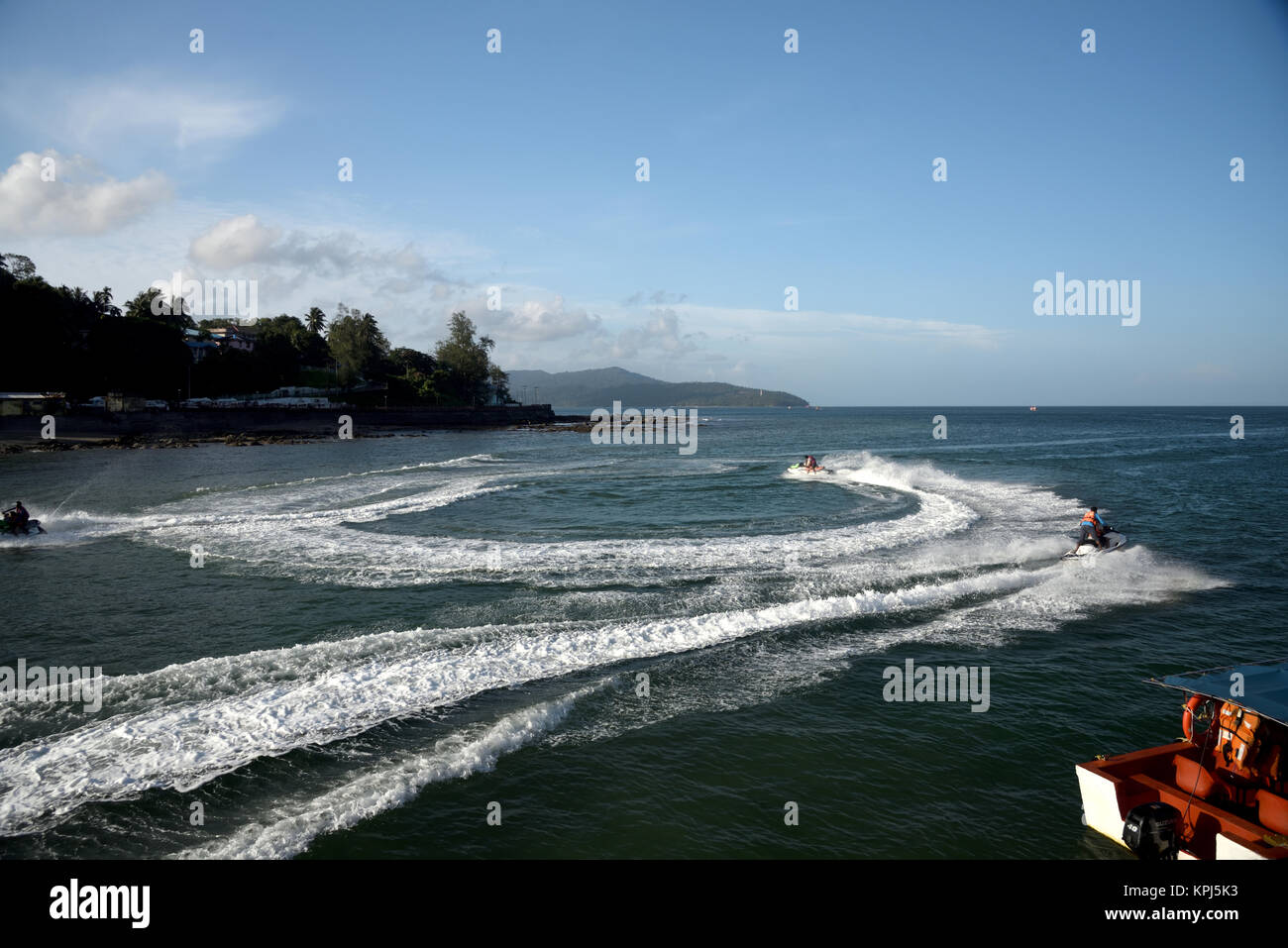 Sea wave splash Stock Photo - Alamy