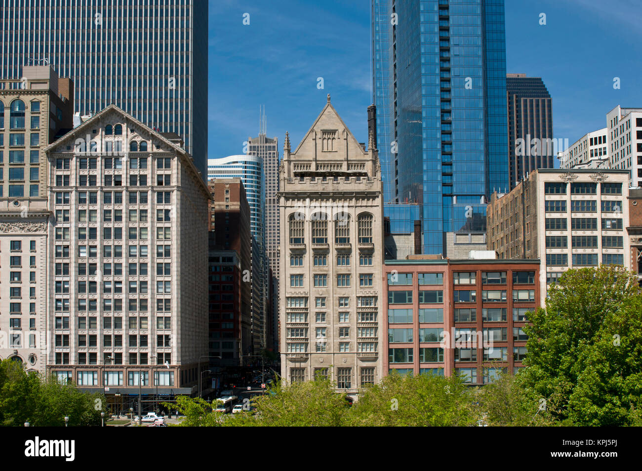South Michigan Avenue buildings seen from Millennium Park Stock Photo ...