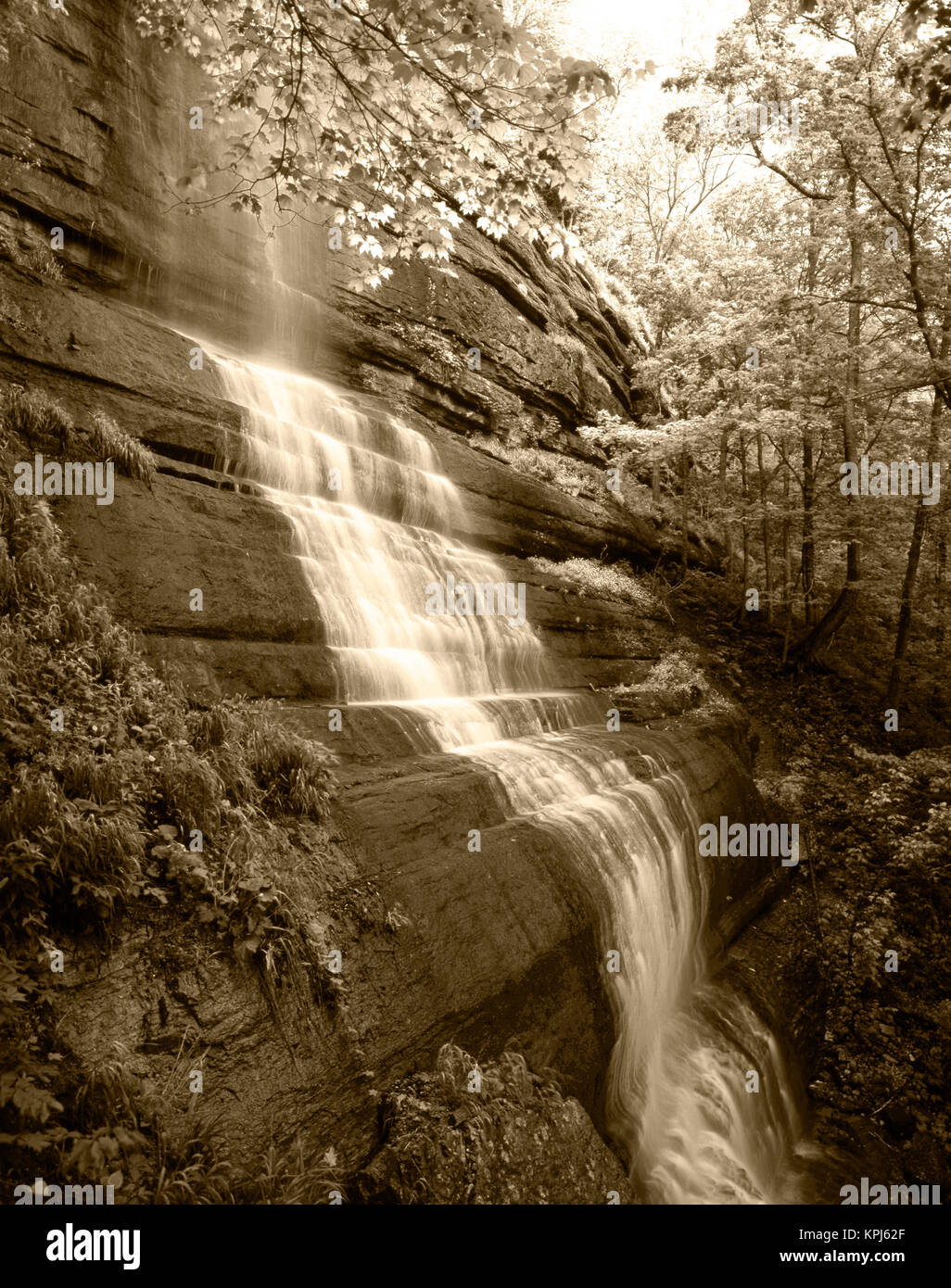 USA, Kentucky, Jessamine County, View of waterfall (Large format sizes ...