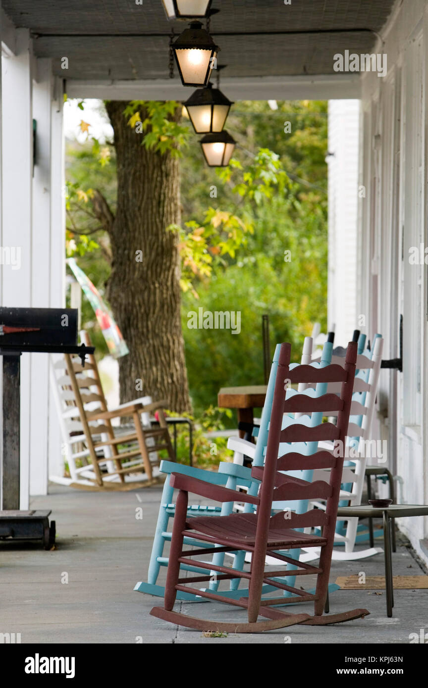 USA, Kentucky, West Point: Historic West Point Hotel, Porch View Stock ...