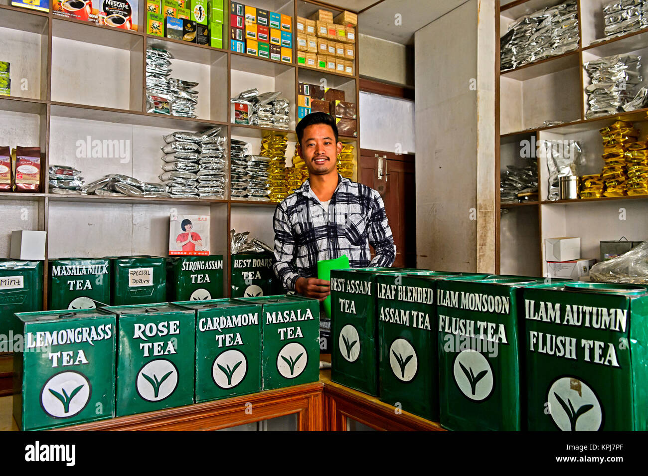 Tins of tea hi-res stock photography and images - Alamy