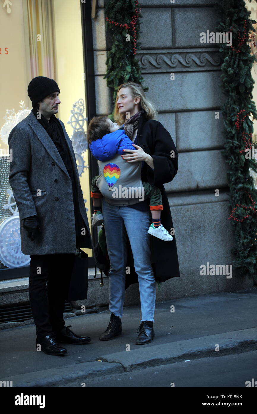 Milan, Eva Riccobono with Matteo Ceccarini and son Leo take the taxi ...