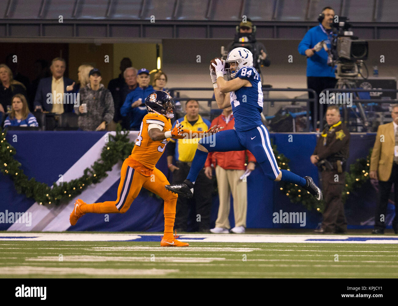 Indianapolis, Indiana, USA. 14th Dec, 2017. Indianapolis Colts tight ...