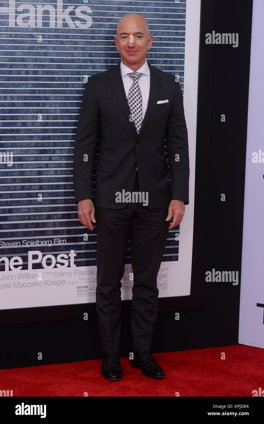 Jeff Bezos arrives at 'The Post' Washington, DC Premiere at The Newseum ...