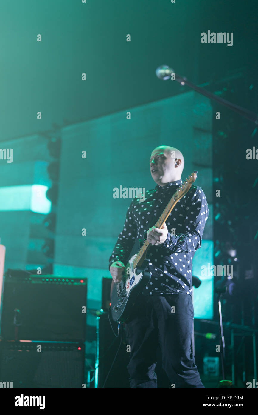 London, UK. 15th Dec, 2017. Stuart Braithwaite of Mogwai performing ...