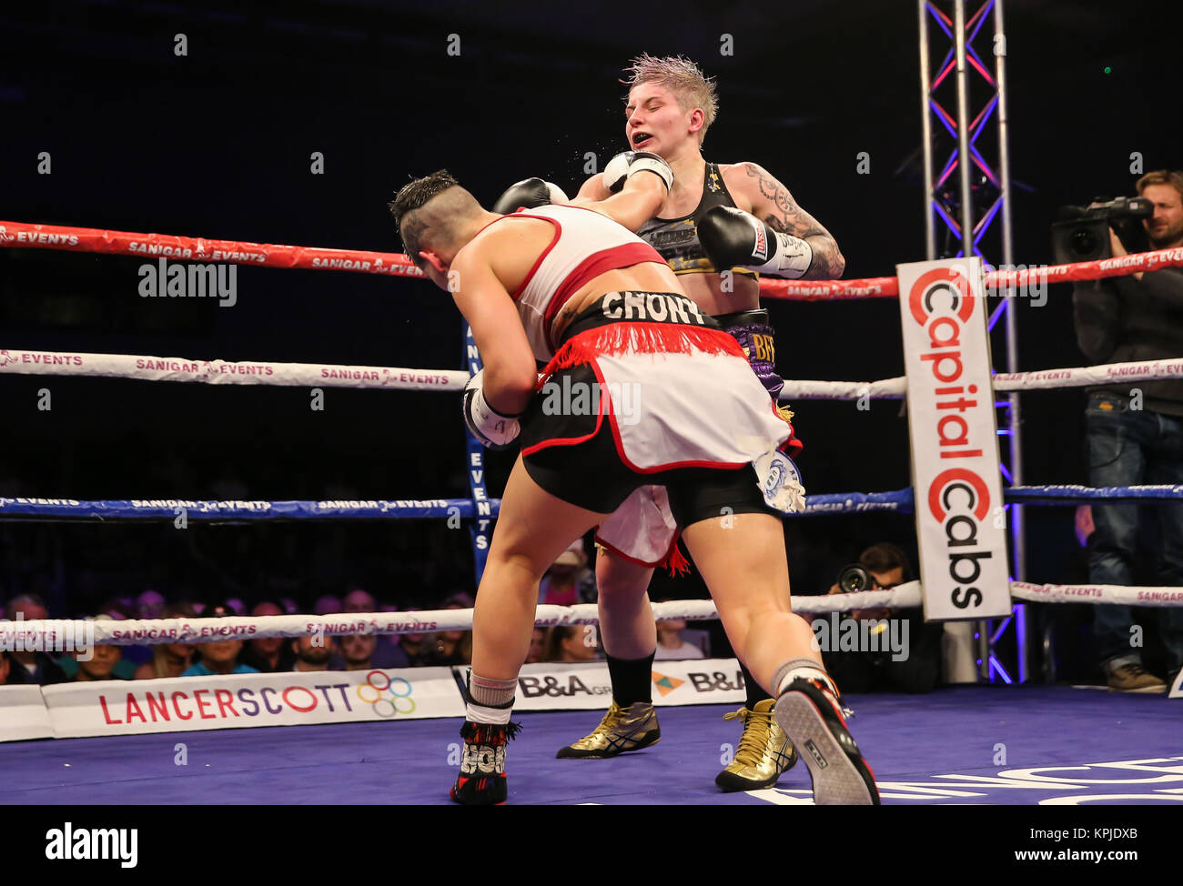 Bantamweight hi-res stock photography and images - Alamy