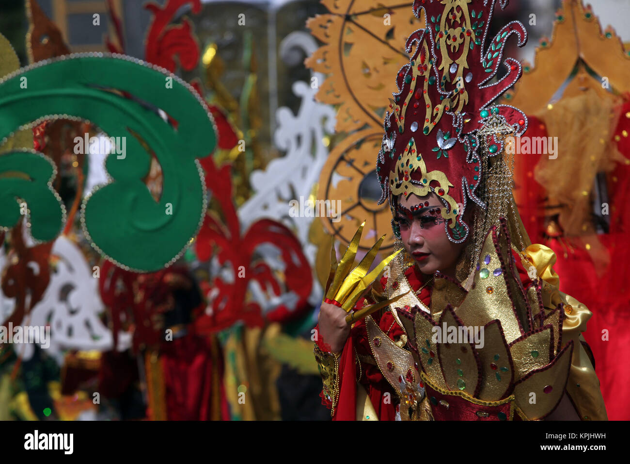 Batam, Riau Islands, Indonesia. 16th Dec, 2017. An Indonesian model ...