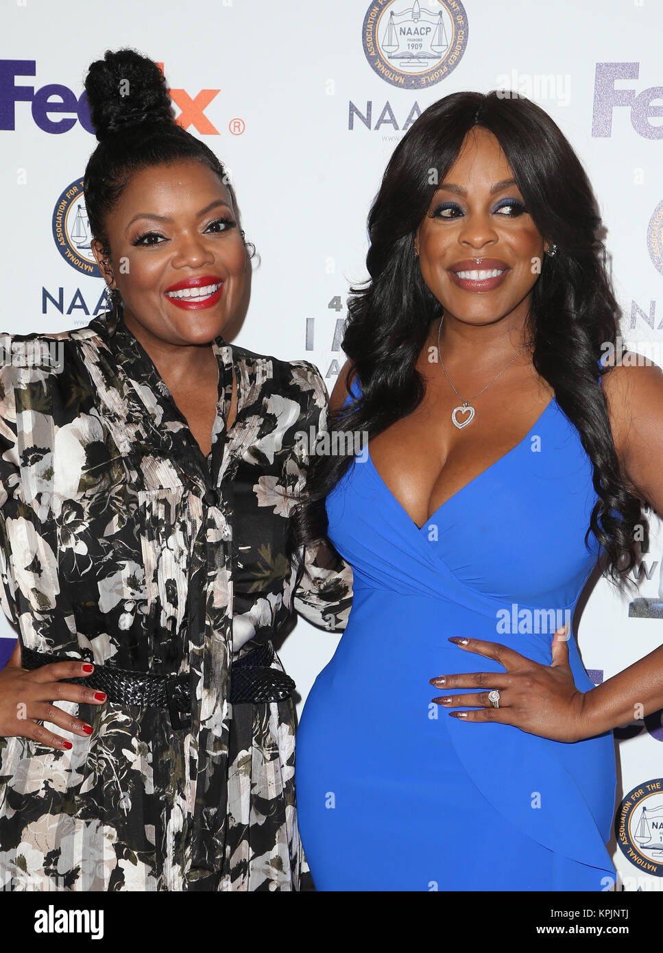 BEVERLY HILLS, CA - DECEMBER 16: Yvette Nicole Brown, Niecy Nash, at ...