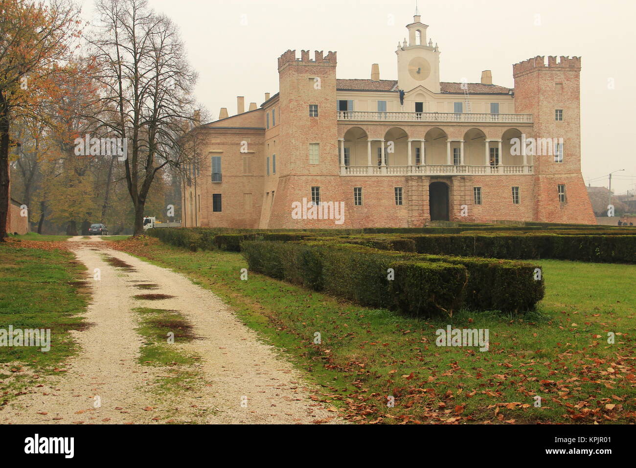 Torre de' Picenardi Castle, Cremona, Italy Stock Photo - Alamy