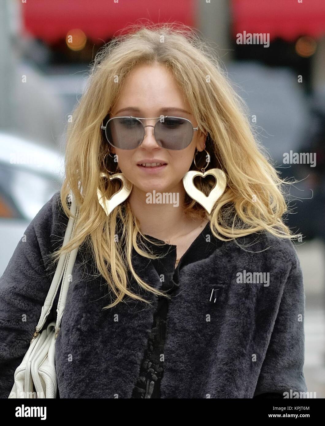 Juno Temple walking in TriBeCa smoking a cigarette Featuring: Juno ...