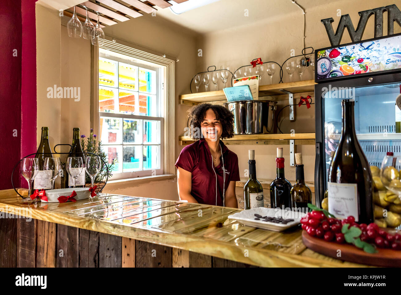 Wine tasting room hi-res stock photography and images - Alamy